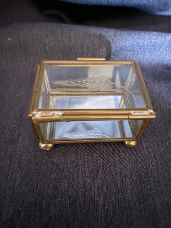 brass glass box - Gem