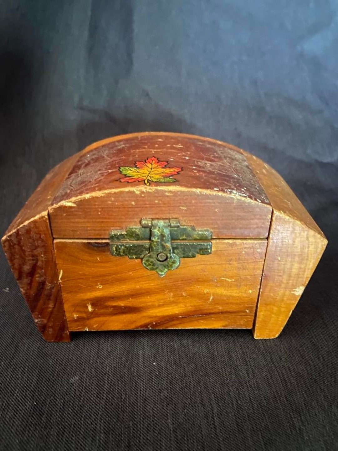 Small Cedar Box With Maple Leaf Design - Etsy