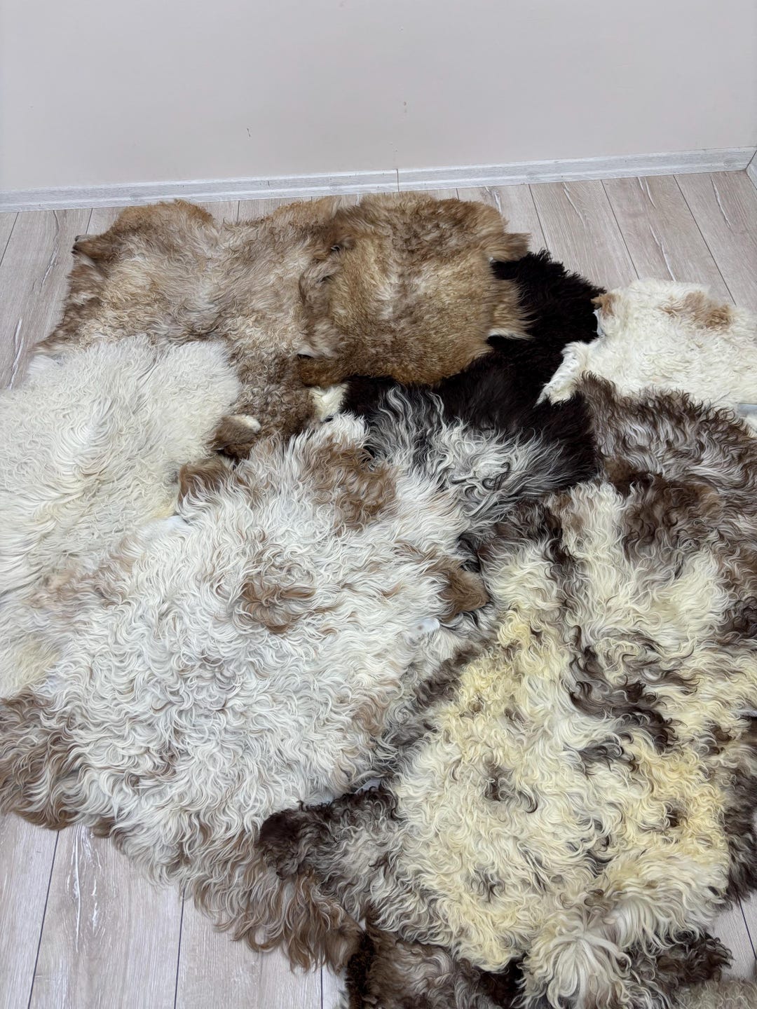 Tigrado Curly Sheepskin Rug, Upholstery Shearling, Curly Chair Cover ...