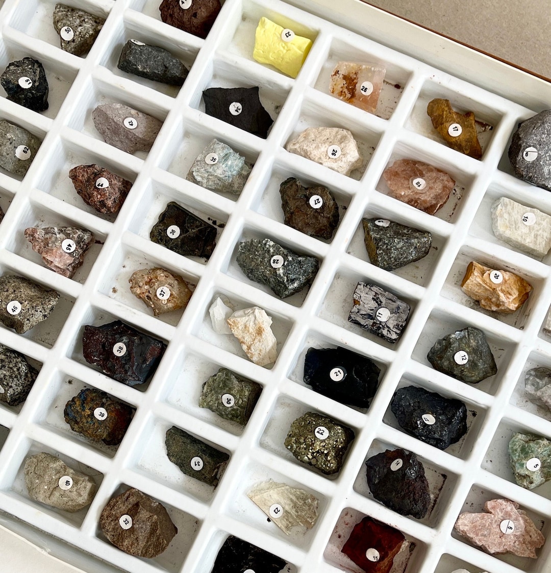 Rocks Mineral Gemstone Collection Identification Kit Vintage 1988 ...