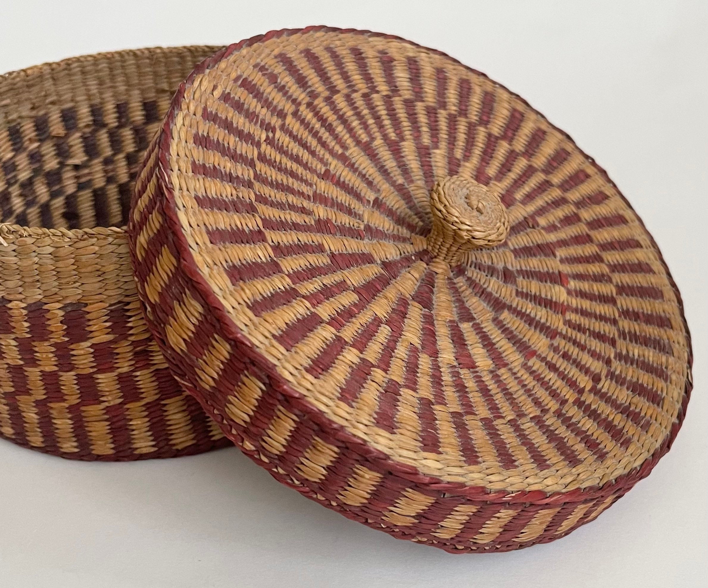 Vintage Handwoven Lidded Basket Very Aged Patina Removable Lid Fine ...