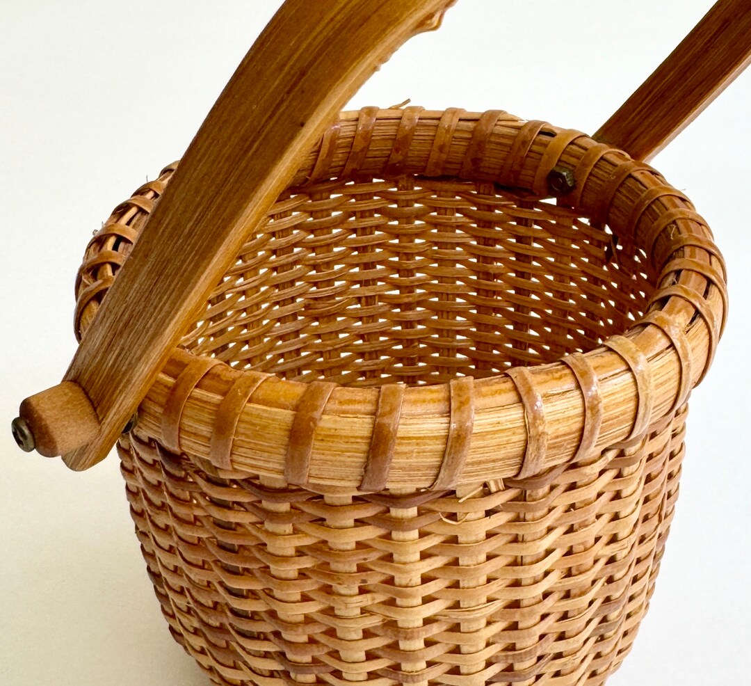 Vintage Nantucket Basket With Handle Small Handwoven Handmade Vintage ...