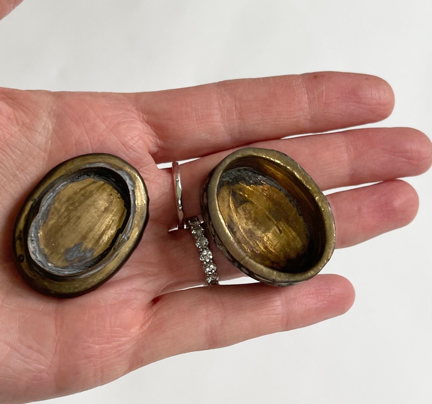 Antique Indian Snuff Box Brass with Turquoise Chip Inlay Very Old ...