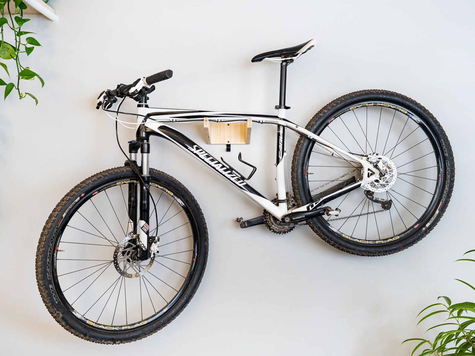 Vertical Bamboo Bike Mount Bike Rack Bike Storage - Etsy