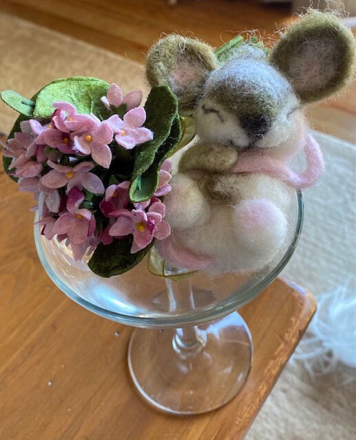 Needle Felted Wool, Sleepy Mouse, Curled Up, Tail, Hugging, Sweet ...