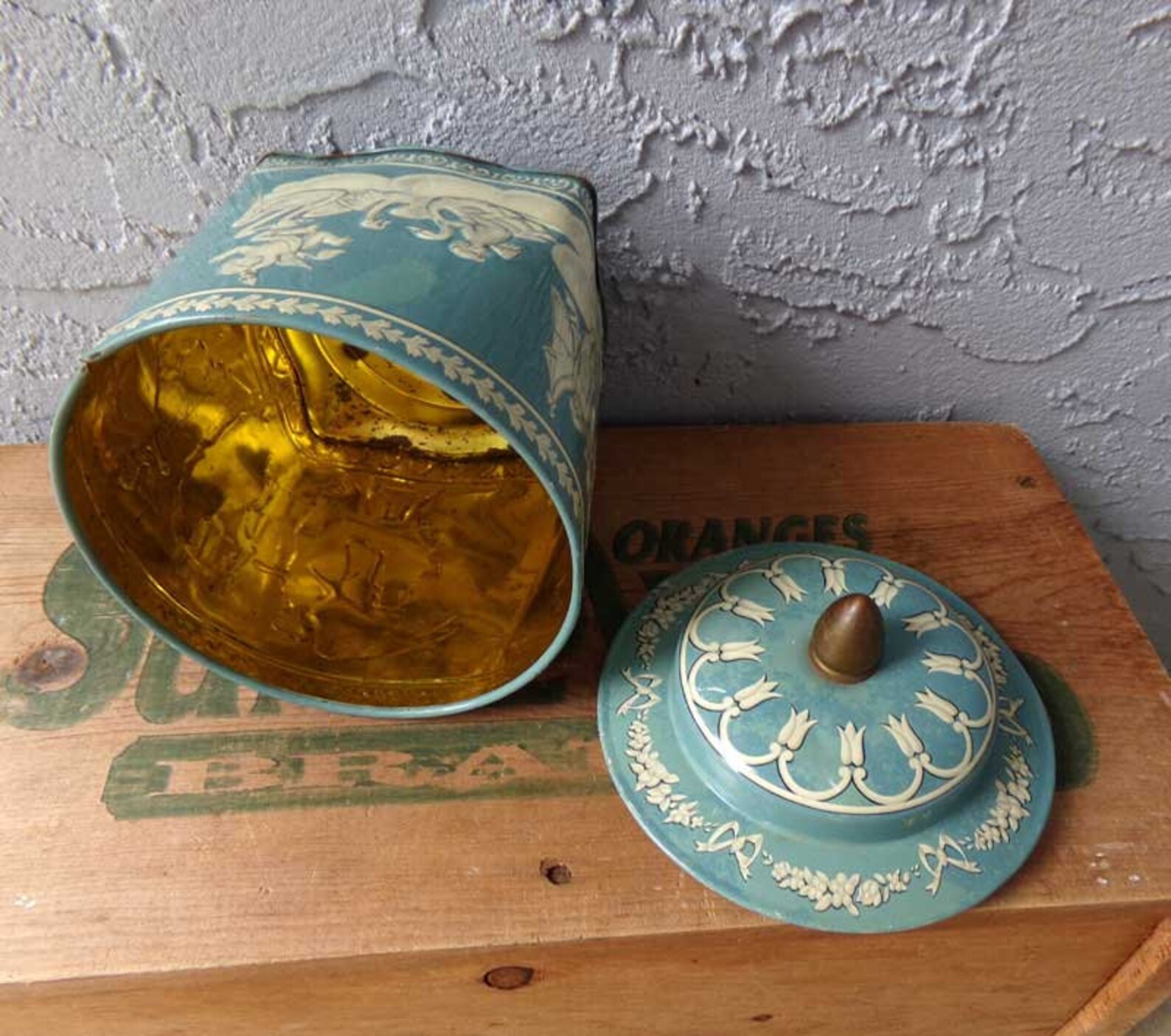 Regal Crown Murray Allen Apotheosis of Homer Tin Can Vintage - Etsy