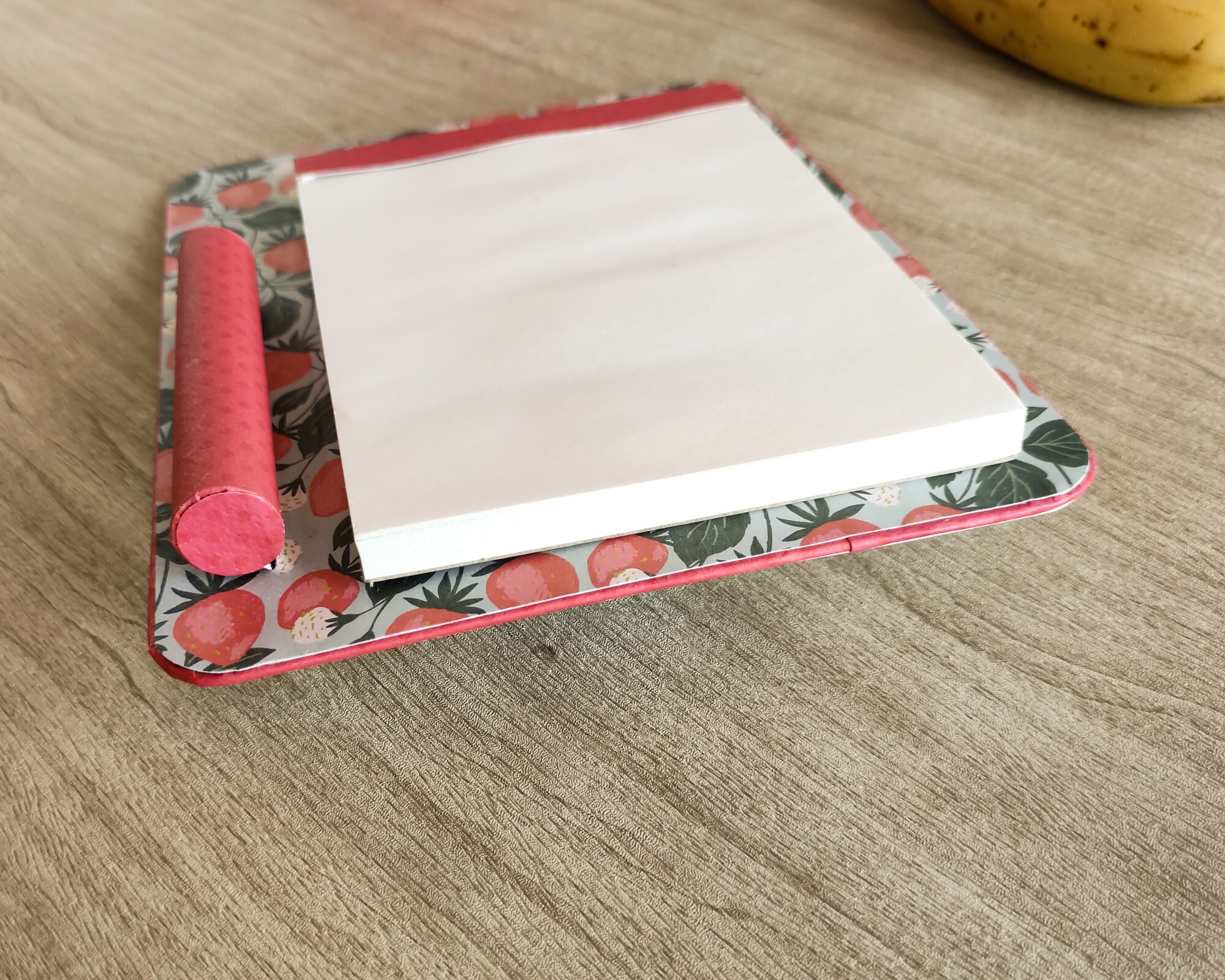 Wild Strawberries Refrigerator Notepad Holder, Cute Magnetic Notepad ...