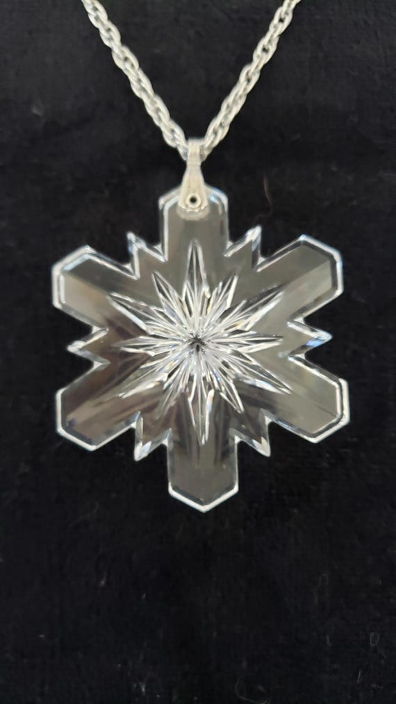 Vintage Crystal Snowflake Silver Necklace - Gem