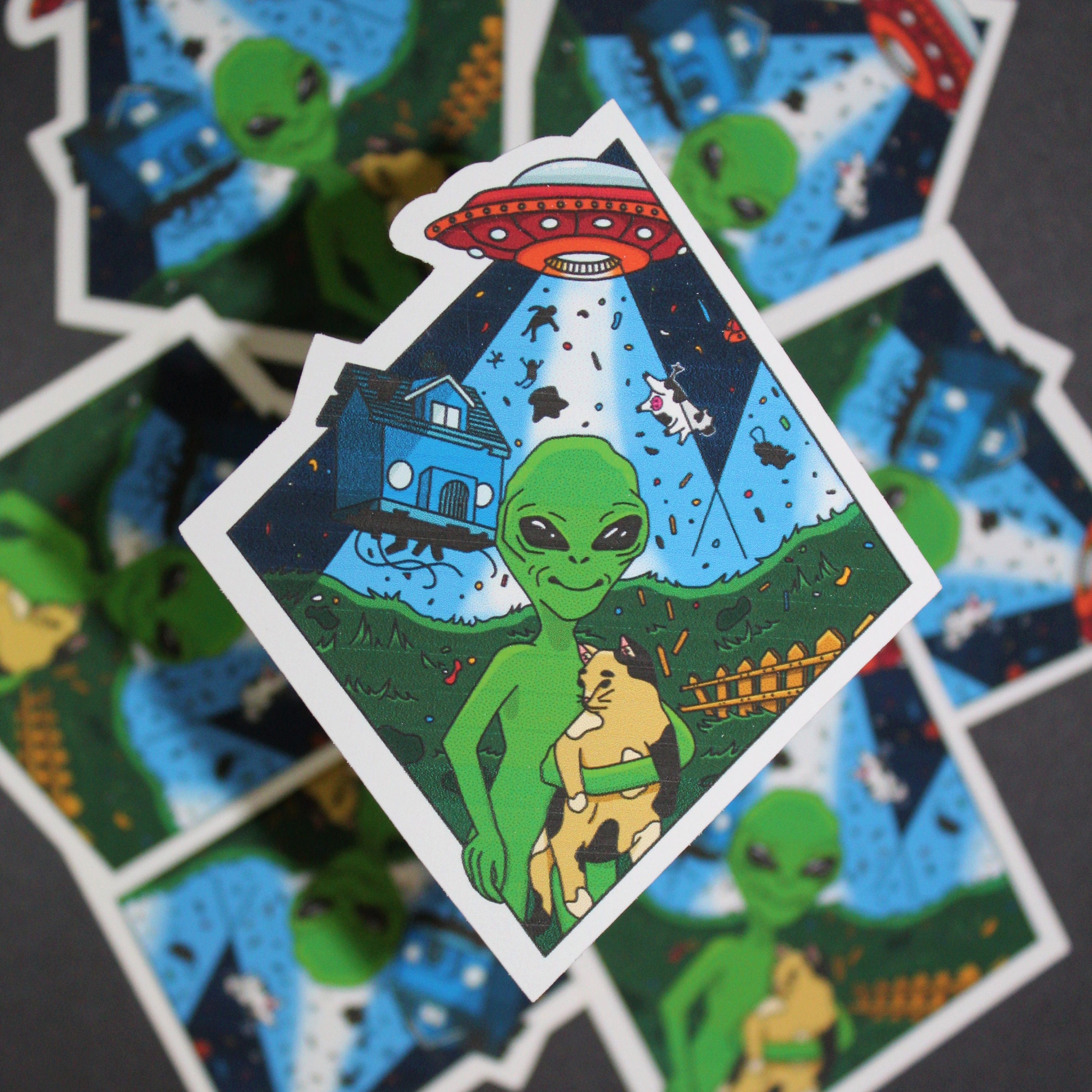 Weather Proof Alien Holding Cat Sticker - Etsy France