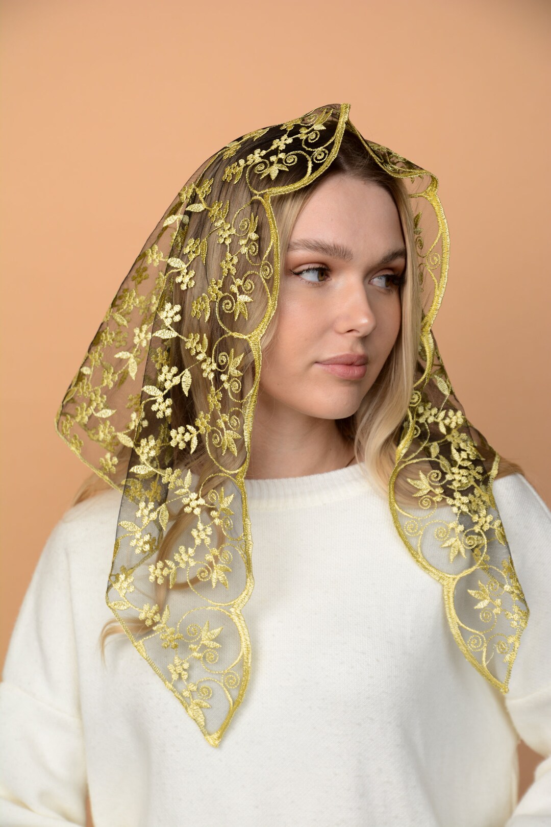 Triangle Yellow Veil, Latin Mass Veil, Lace Chapel Veil Mantilla - Etsy