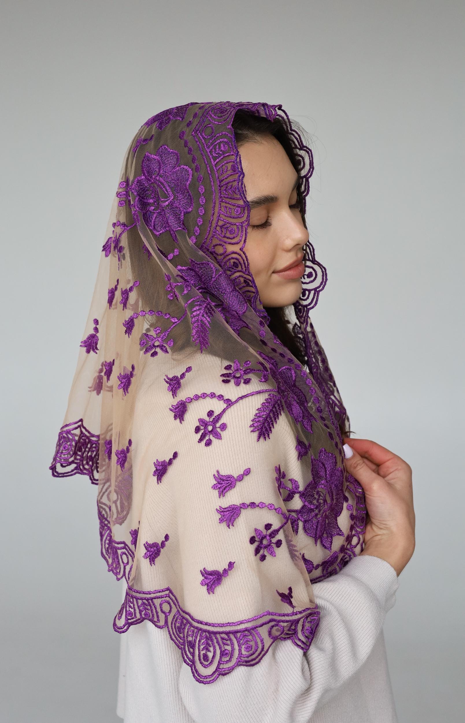 Long Lace Mantilla in Purple Color, Chapel Veil With Lace Veil, Long ...