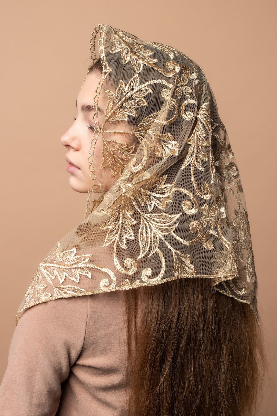 Triangle Gold Veil, Church Lace Gold Veil, Catholic Lace Mantilla - Etsy