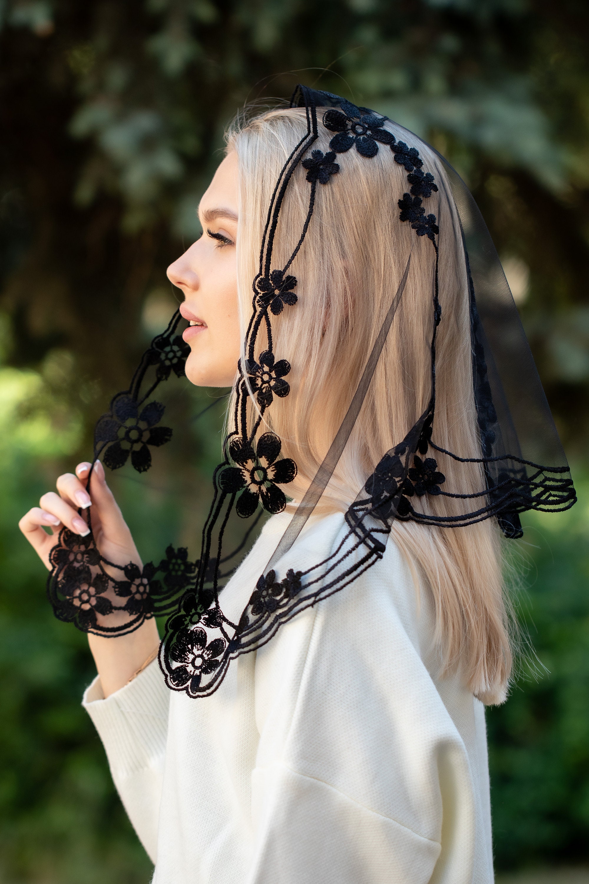 Black Short Chapel, Church Lace Head Covering Veil, Catholic Lace ...