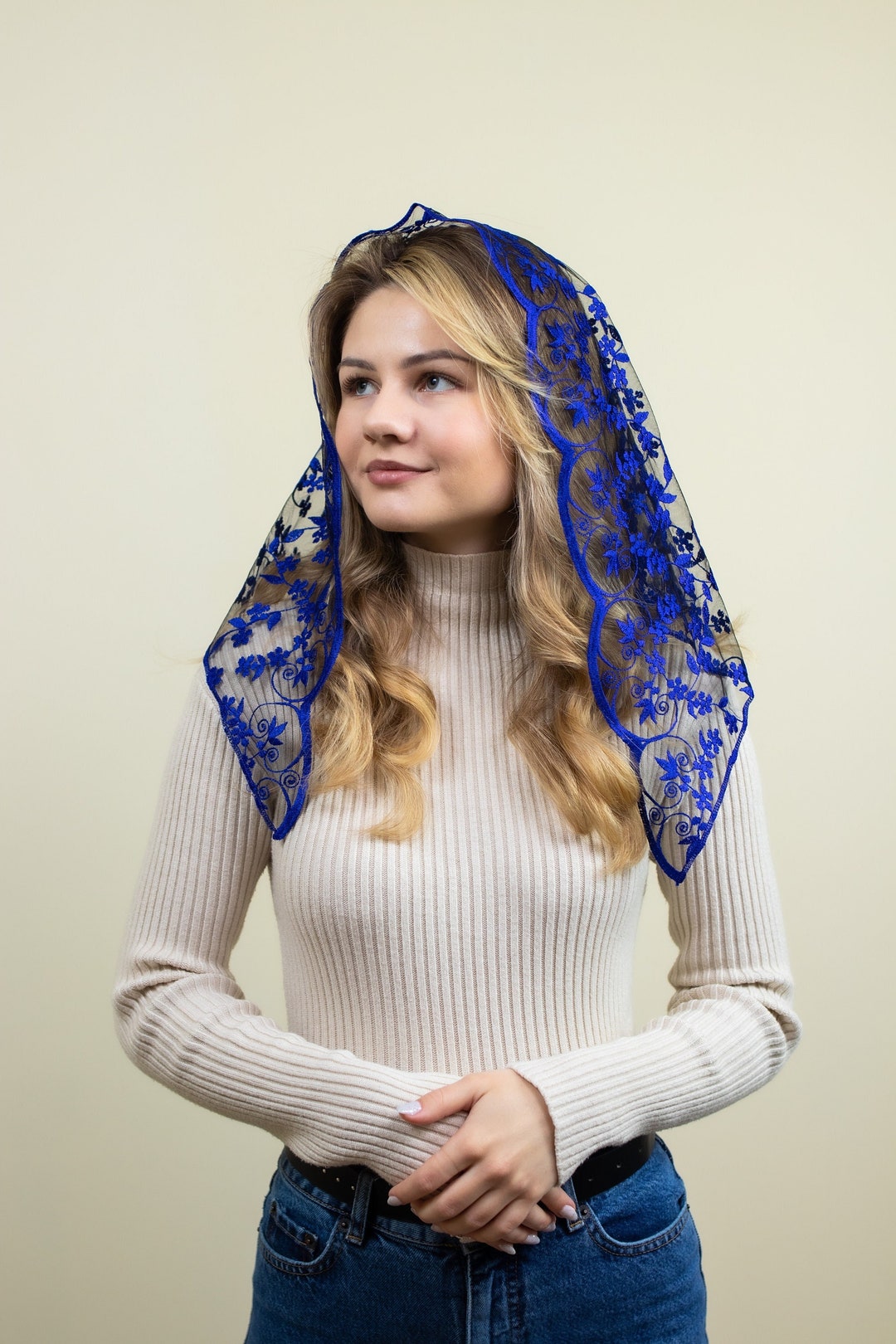 Blue Triangle Veil, Latin Mass Blue Veil, Lace Chapel Veil Mantilla - Etsy