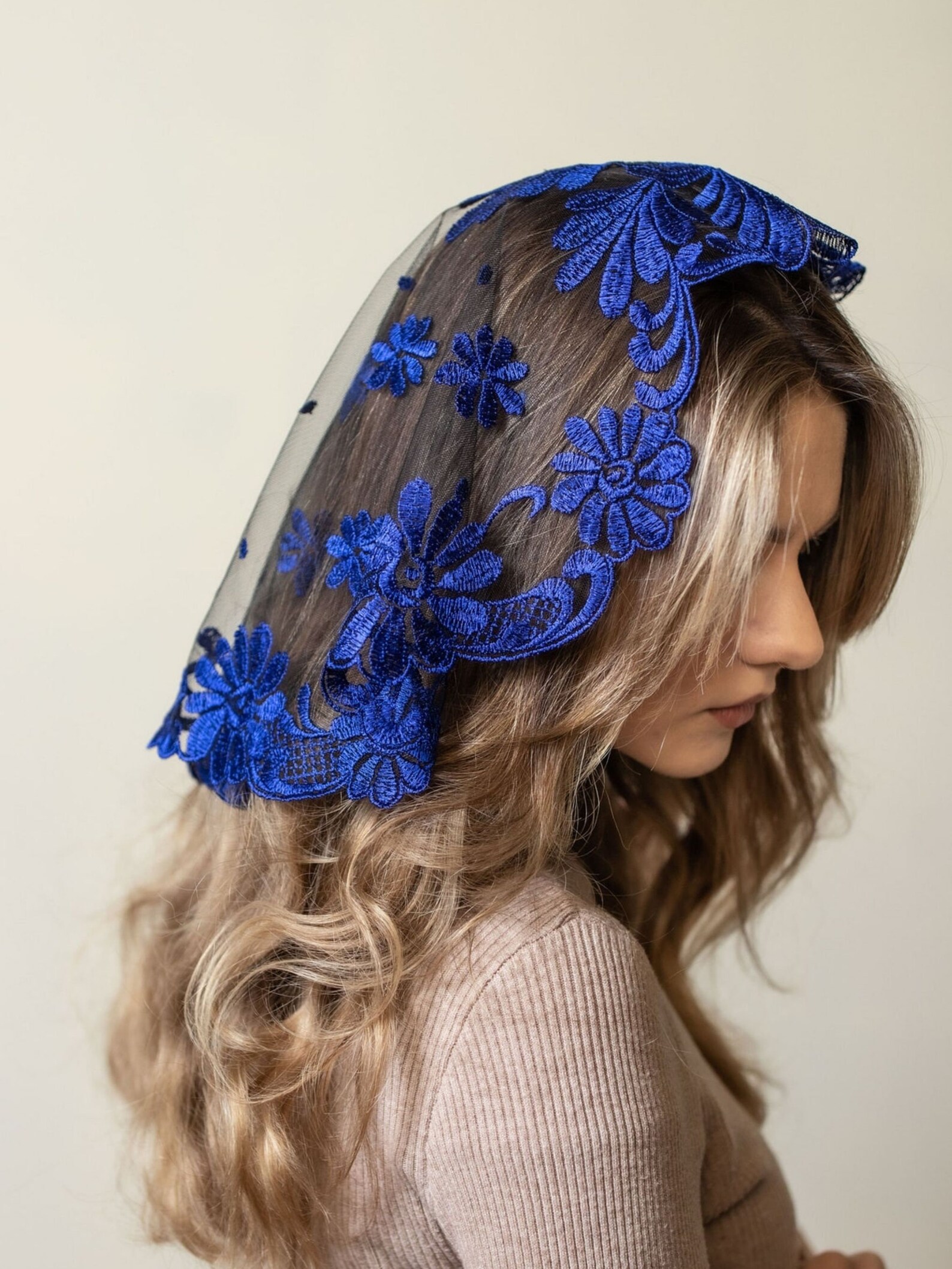 Round Our Lady of Fatima Veil Classic Catholic Veil With | Etsy