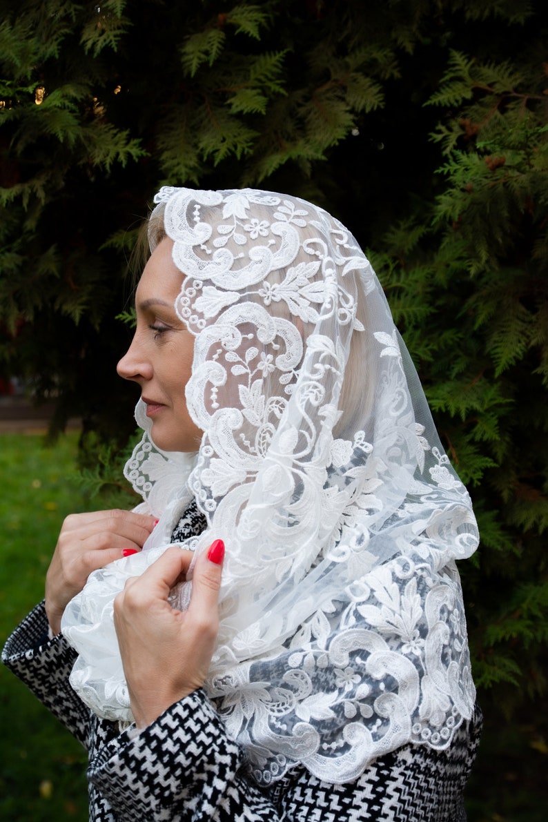 NEW!! Infinity Chapel Veil, Catholic Lace Mantilla, Catholic Head ...