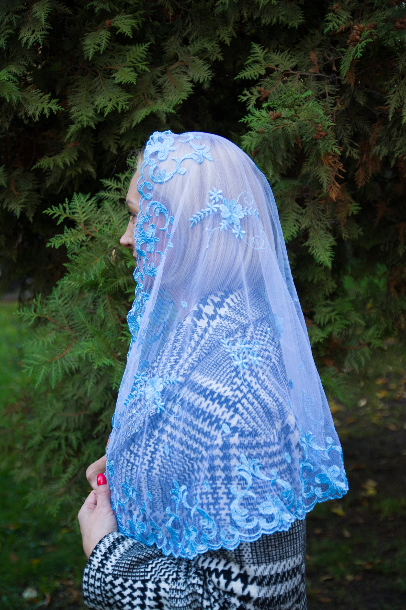 Long Lace Mantilla in Blue Color Chapel Veil With Lace Veil - Etsy