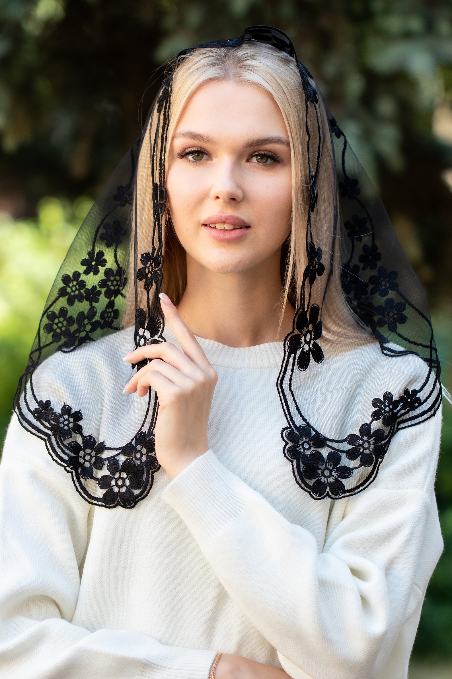 Black Short Chapel, Church Lace Head Covering Veil, Catholic Lace ...