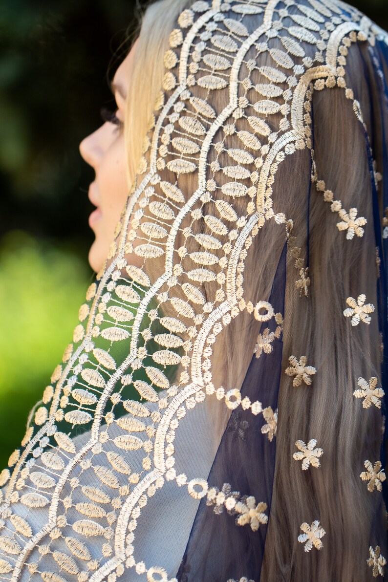 NEW Blue Mass Veil Infinity Veil Mantilla Faith Head - Etsy