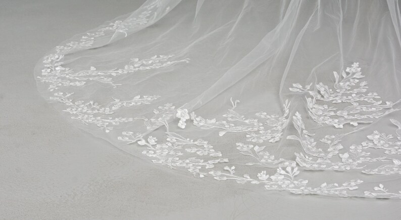 Lace Bride Chapel Veil, Chapel Length Wedding Veil, Bridal Ivory Veil ...
