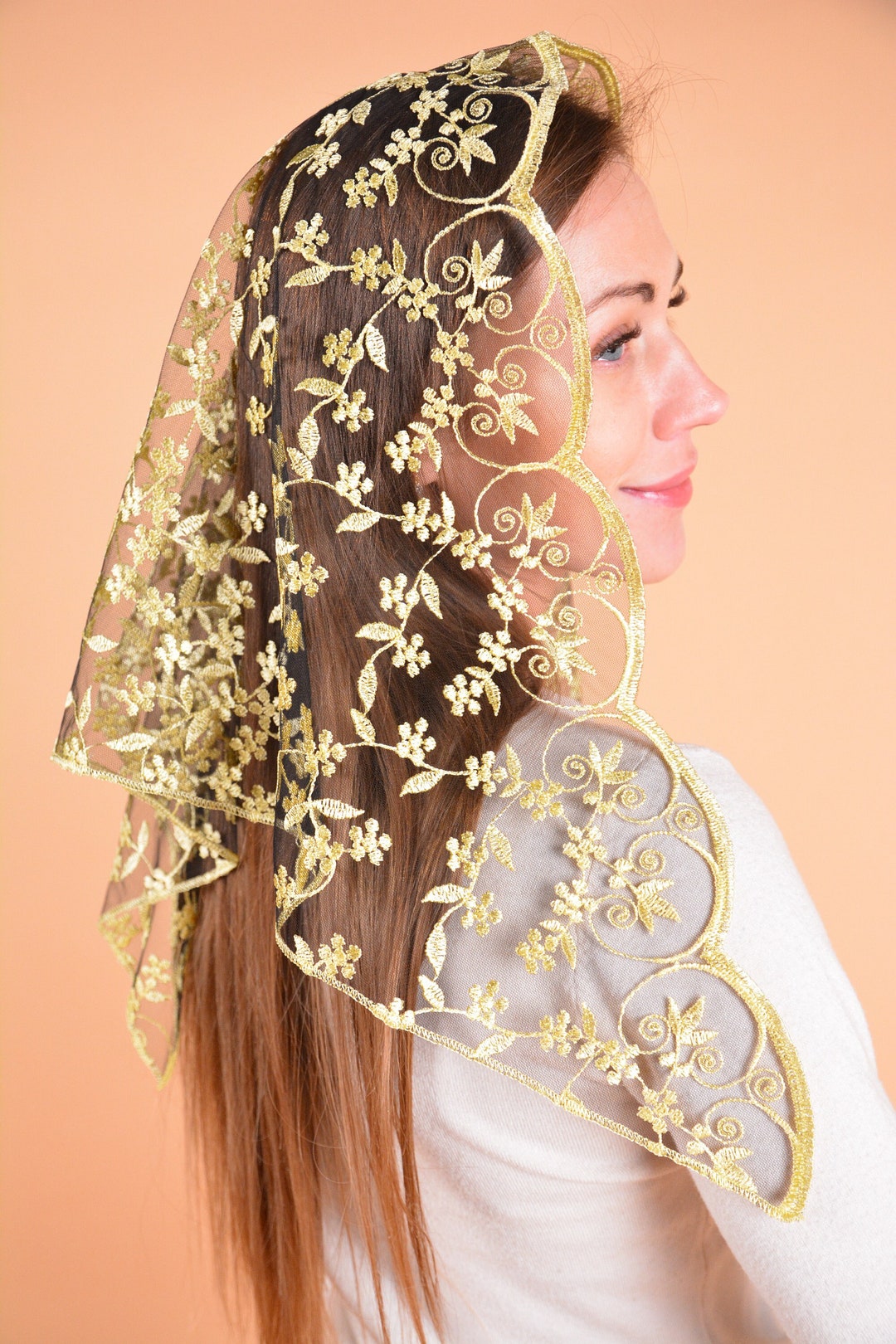 Yellow Triangle Veil, Short Lace Chapel Veil, Latin Mass Veil - Etsy