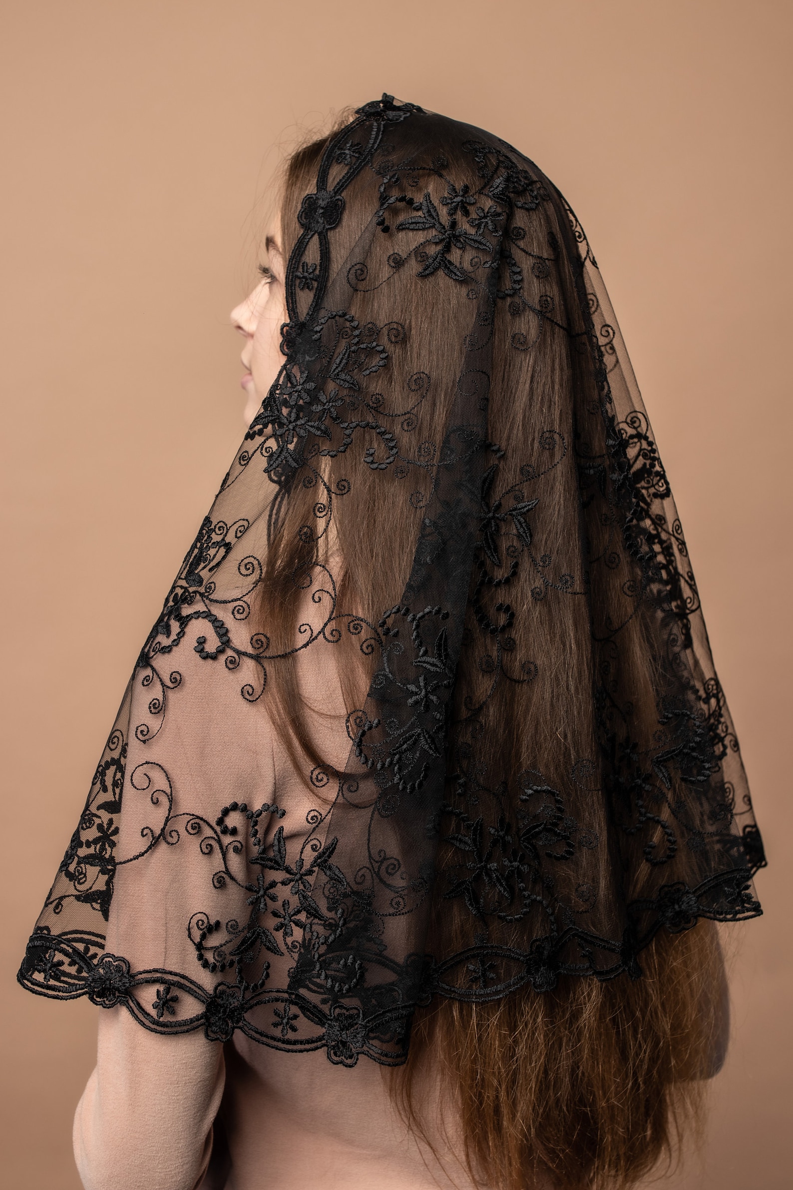 Black Chapel Veil Lace Chapel Veil Mantillad Shape Veil | Etsy