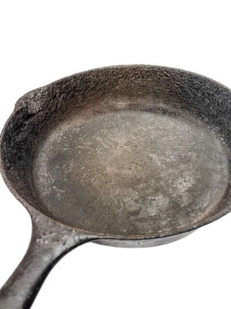 Vintage Griswold No. 7 Small Logo Cast Iron Skillet 701 H Erie PA USA ...