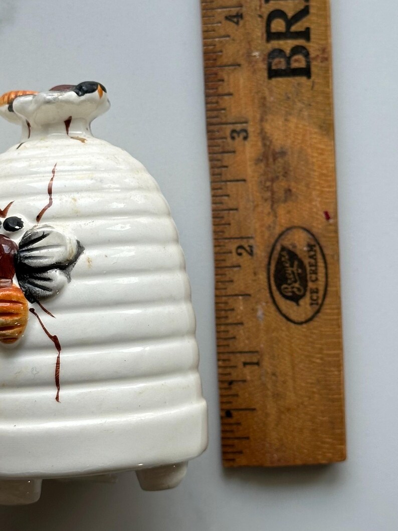 Vintage Salt and Pepper Shakers Pottery Kitchen Decor Bumble Bee Honey ...