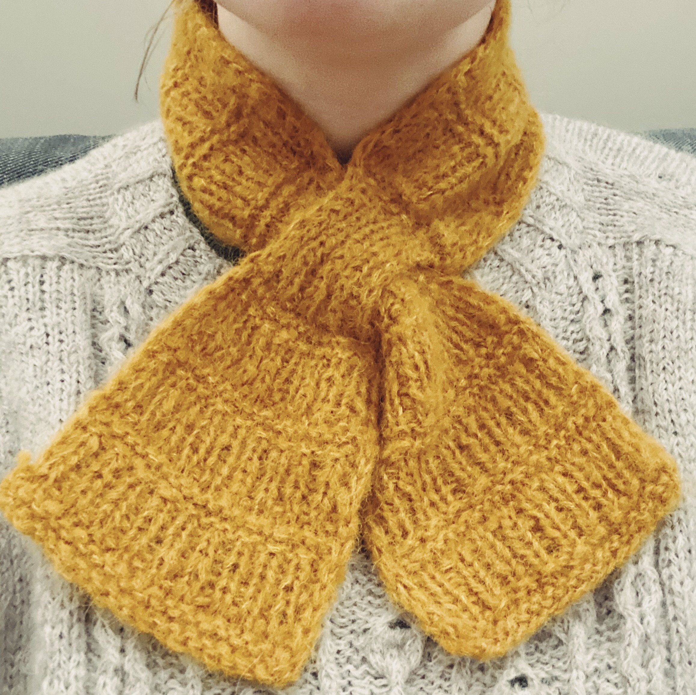 Nostalgia Keyhole Scarf Knitting Pattern in English - PDF Instantly ...