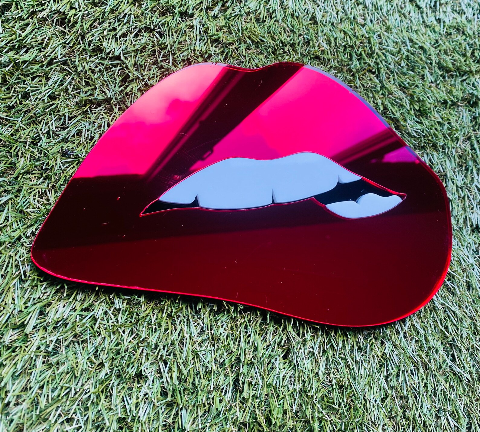 Red Biting Lips Mirror Acrylic Mirror Lip Decor Red Lips - Etsy UK