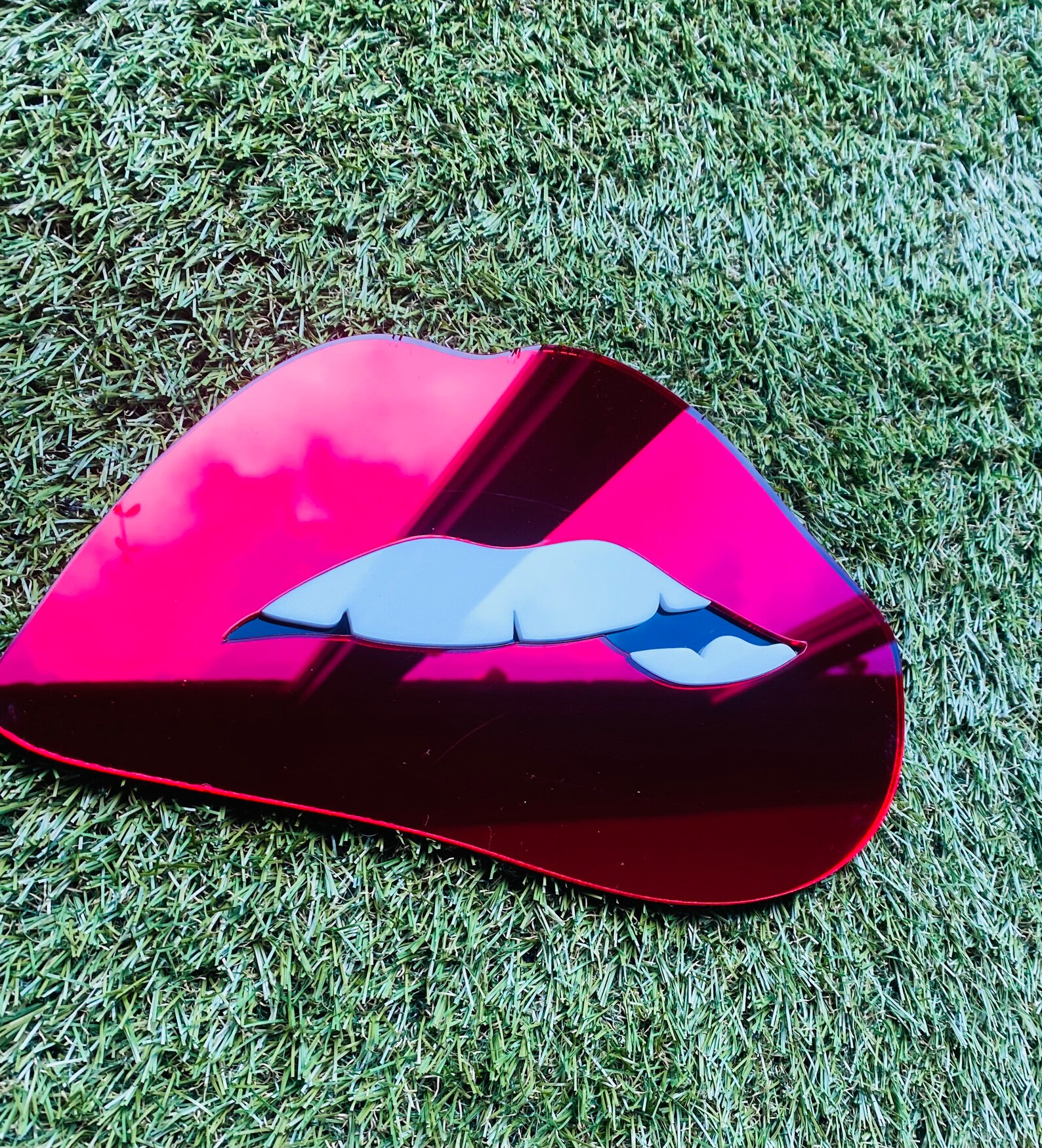 Red Biting Lips Mirror Acrylic Mirror Lip Decor Red Lips - Etsy UK