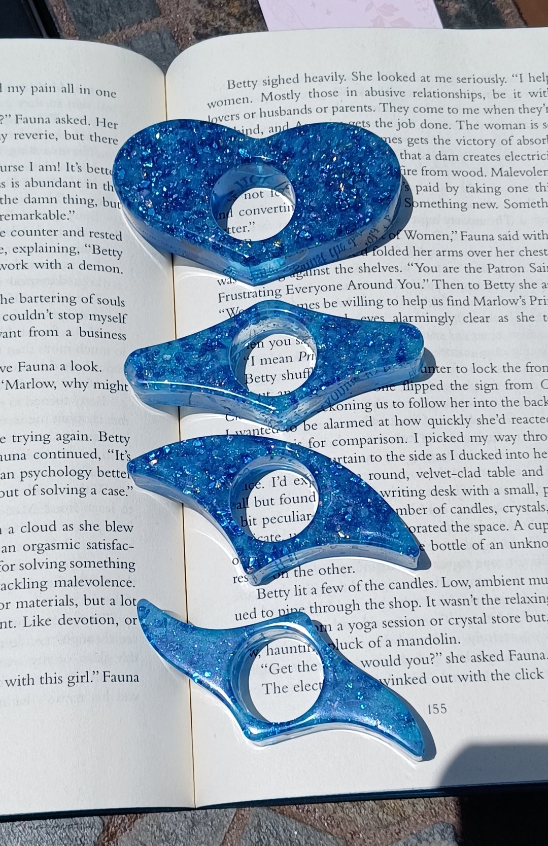 Sparkle Blue Resin Book Page Holder, Thumb Page Holder, Page Spreader ...