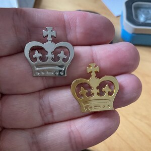 Crown Pin Badge Gold Plated 3D Crown Pin Badge High Quality Royal ...