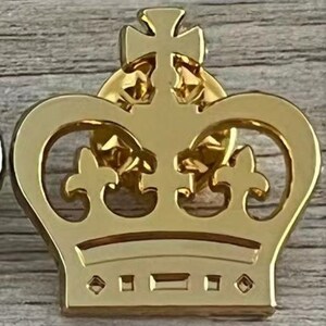 Crown Pin Badge Gold Plated 3D Crown Pin Badge High Quality Royal ...