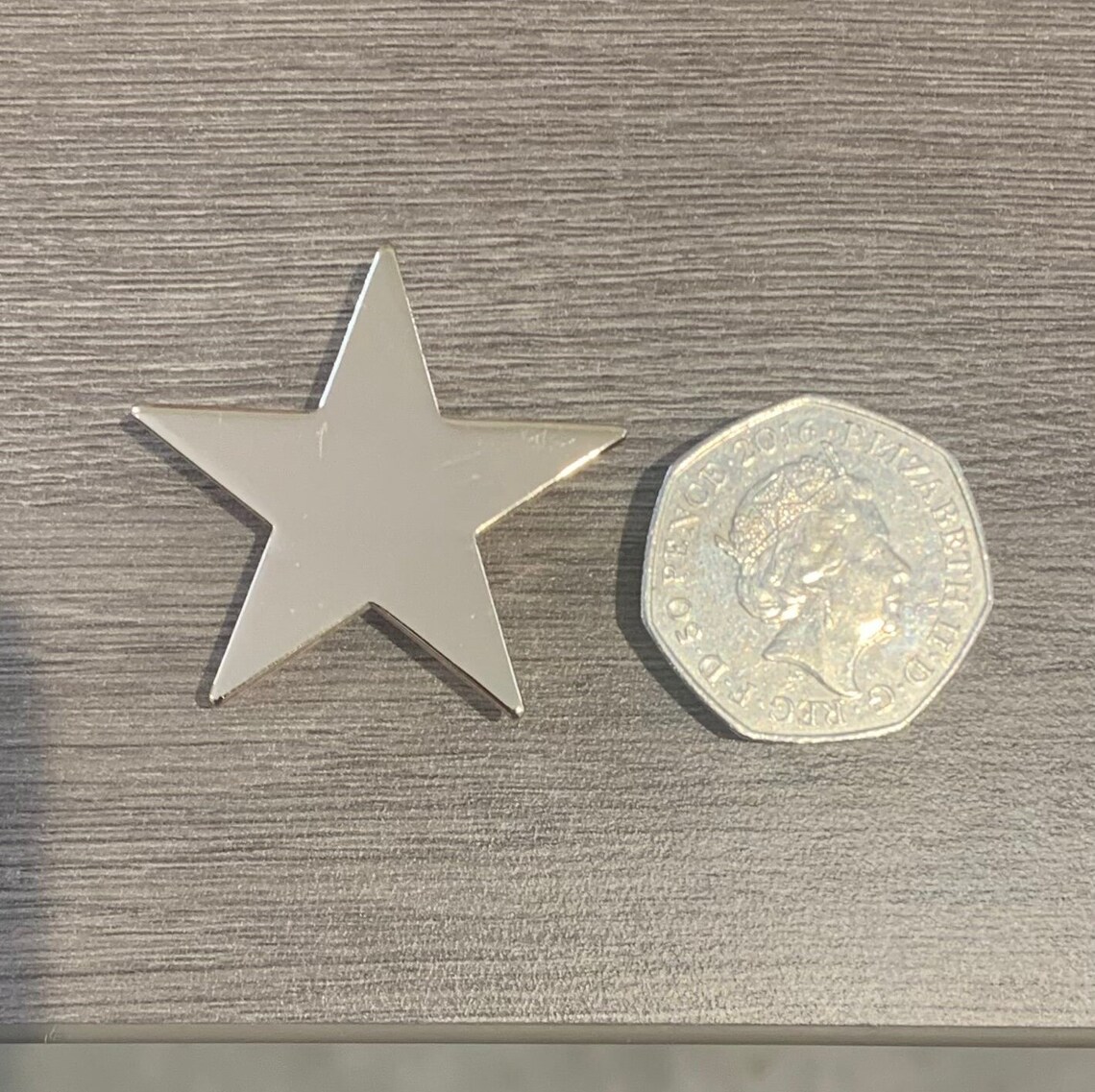 Metal Gold Star Pin Badges 4 Pack 35mm Point to Pint | Etsy