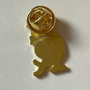 Coronation Pin Badges 2 Beautiful Pin Badges gold Plated Cypher of King ...