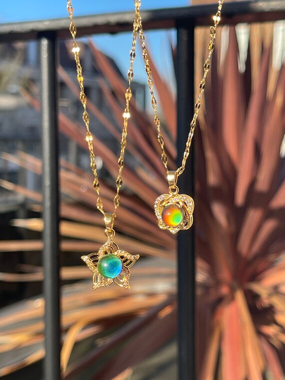 Mood Stone / Temperature Stone / Light Changing Stone Necklace | Etsy