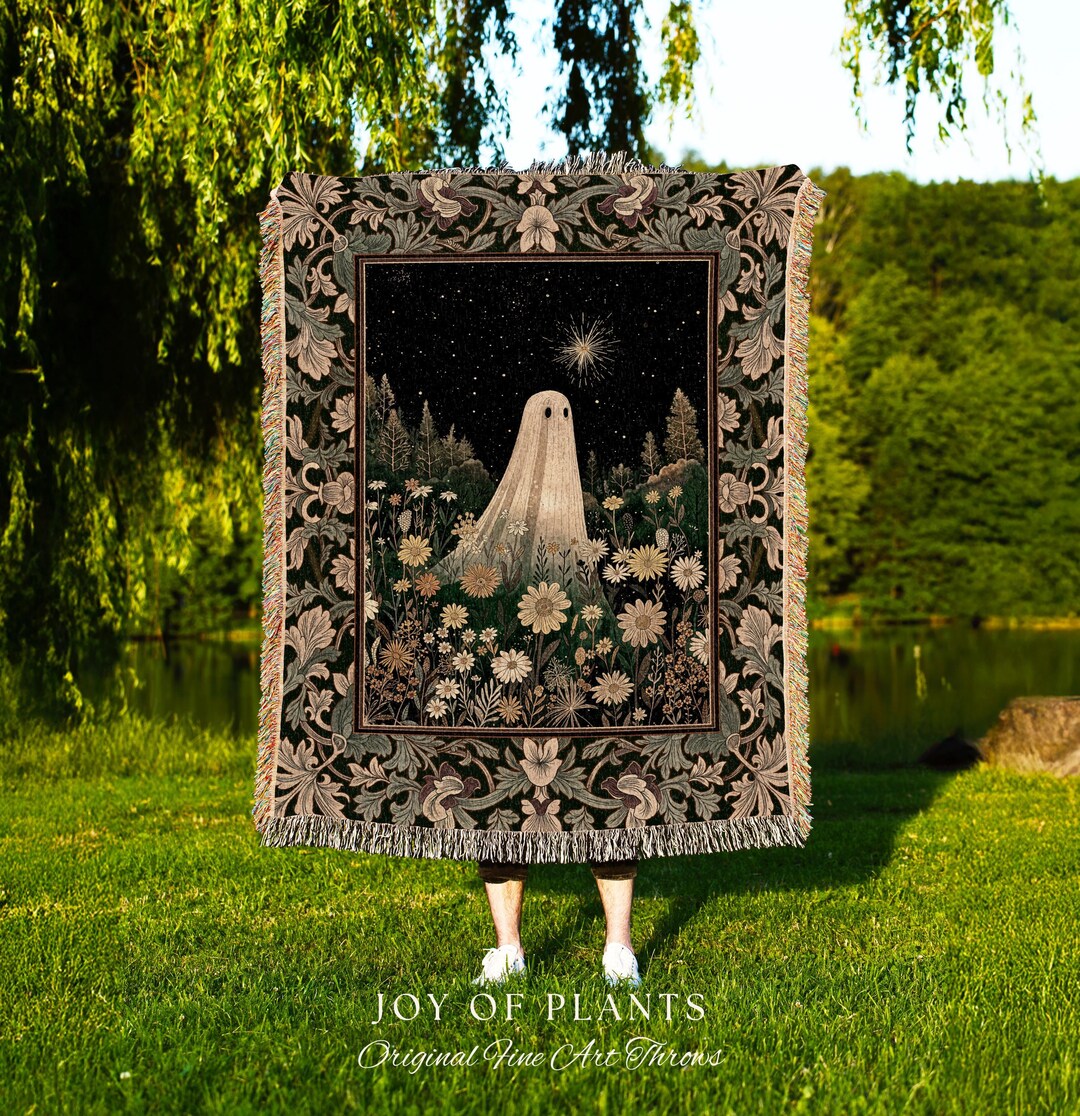 Starlight Whimsical Ghost Blanket | Retro Halloween Tapestry Fall ...