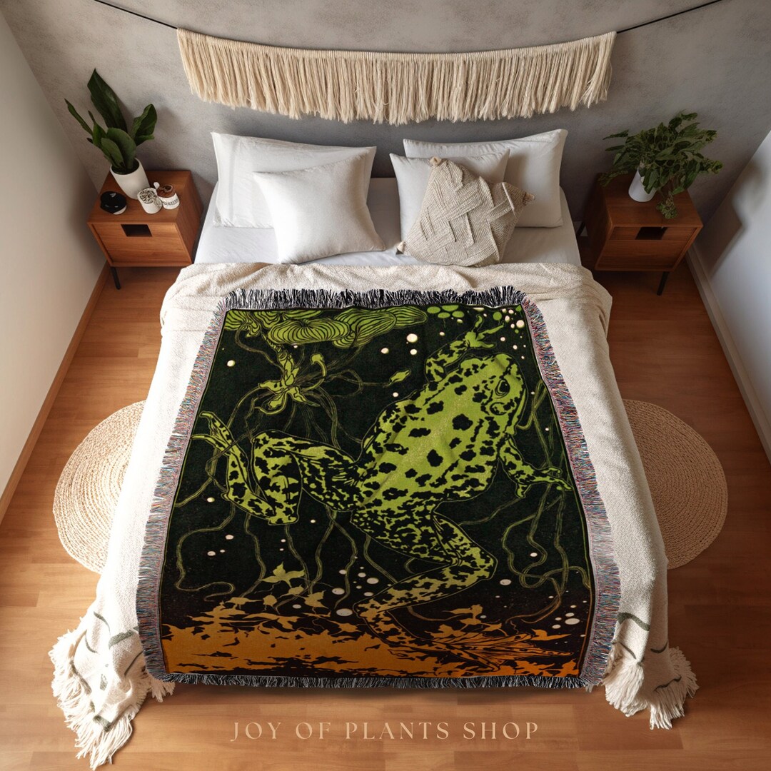 Vintage Aesthetic Frog Blanket | Toad Tapestry Woven | Art Blanket ...