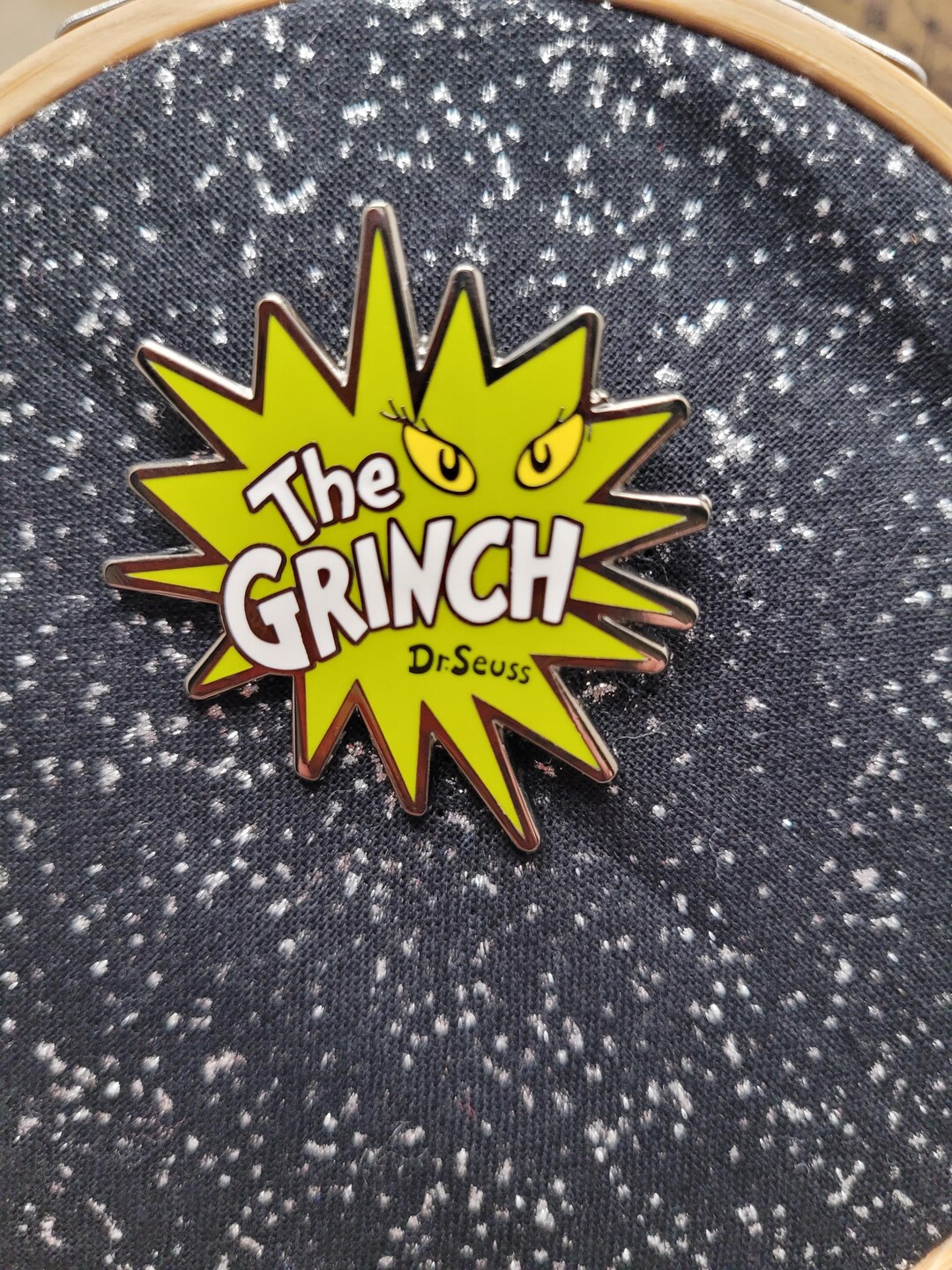 The Grinch Animated Classic Logo Movie Enamel Brooch Magnet Needle ...