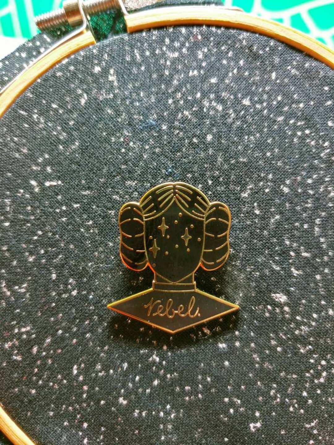 Rebel Princess Leia Enamel Brooch Magnet Needle Minder - Etsy