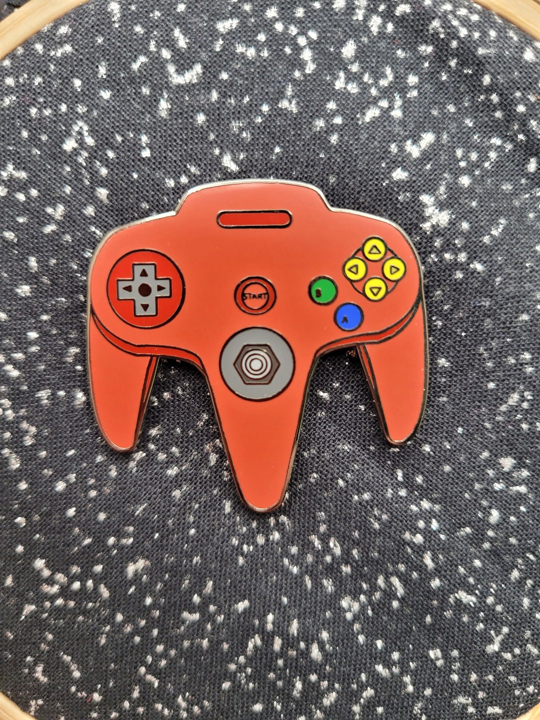 Red N64 Nintendo Controller Video Game Console Enamel Brooch Magnet ...
