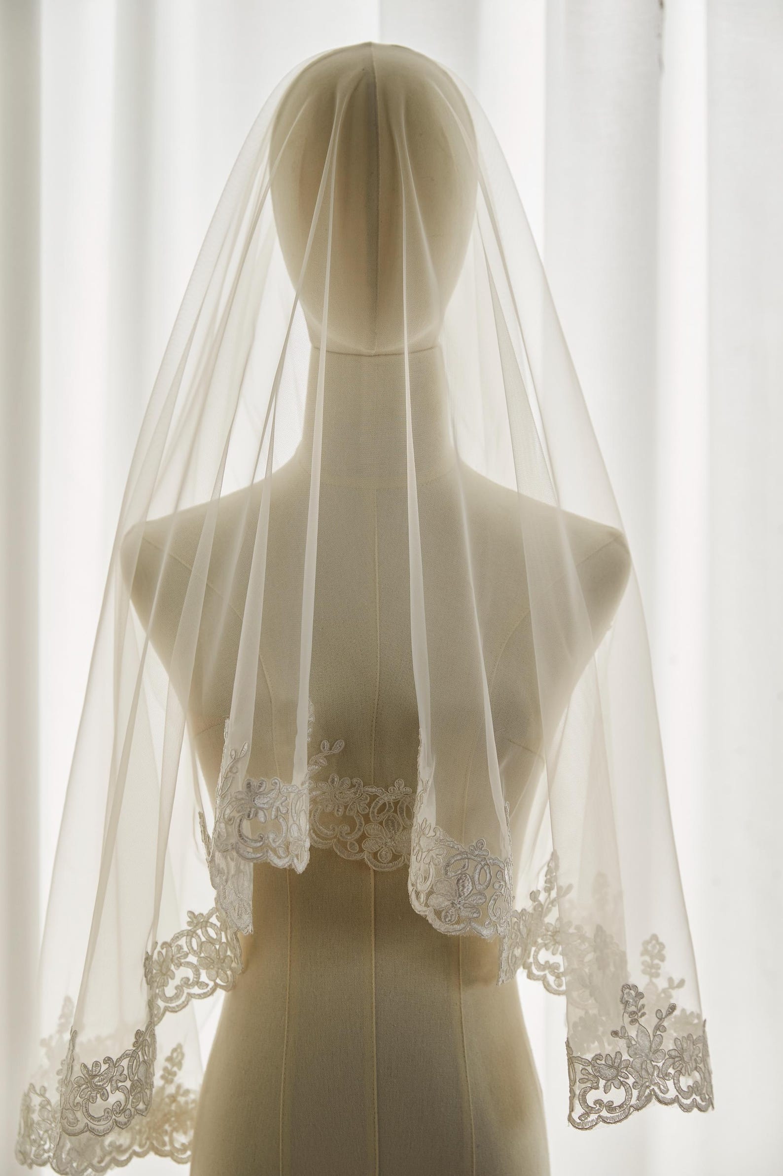 Lace Edge Bridal Veil, Rose Lace Veil, Soft Tulle Lace Veil, Scalloped ...