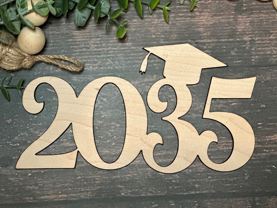2035 Graduation Photo Prop - SVG File - Etsy