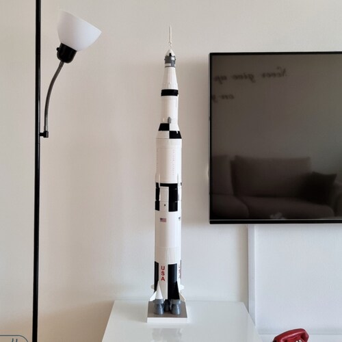 Apollo 11 Saturn V Rocket Lamp - Etsy