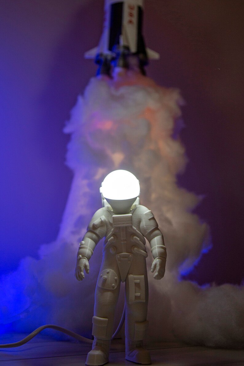 Lámpara de astronauta Apolo Lámpara de escritorio / - Etsy España