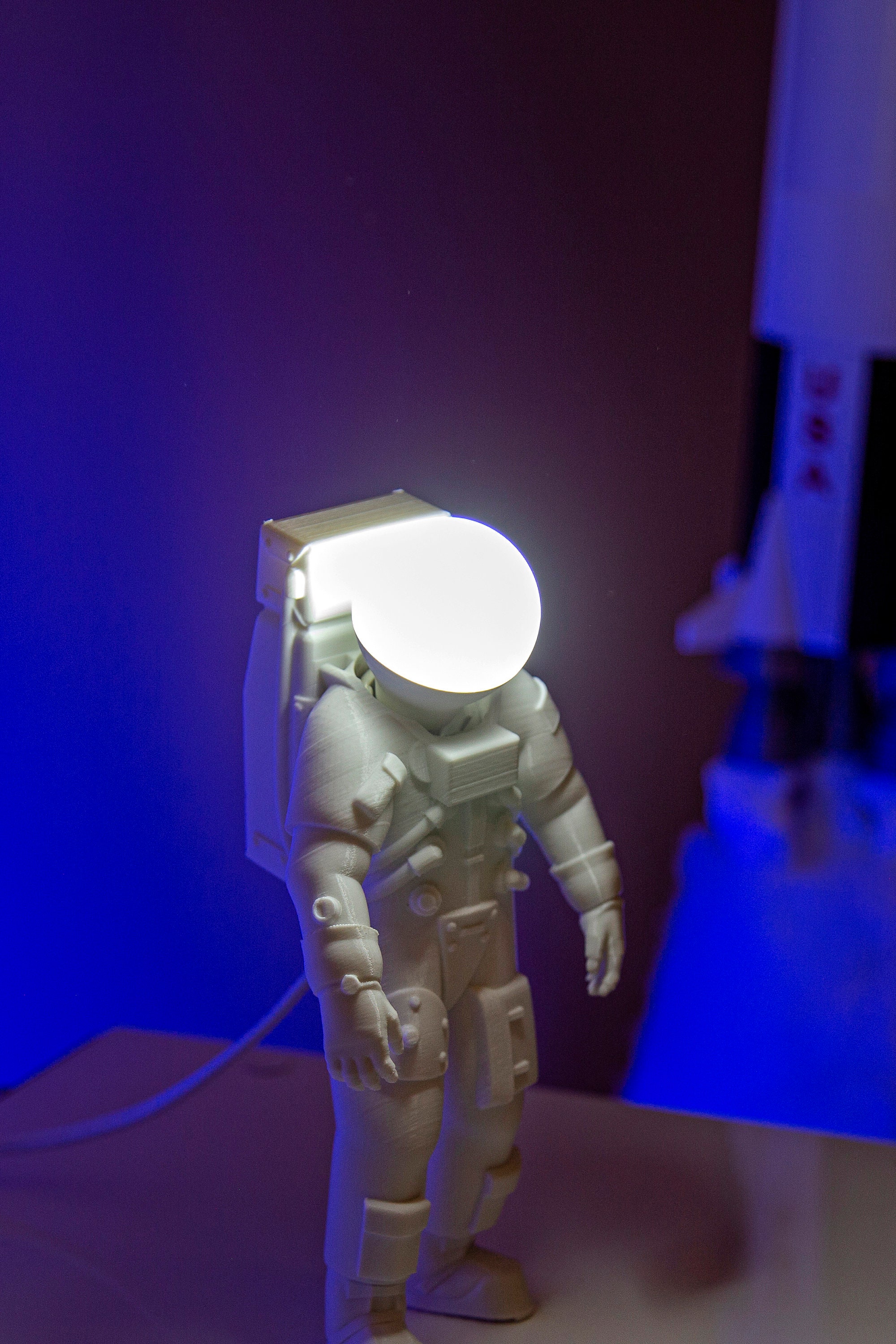 Apollo Astronaut Lamp Desk Lamp 3D Printed Handmade - Etsy