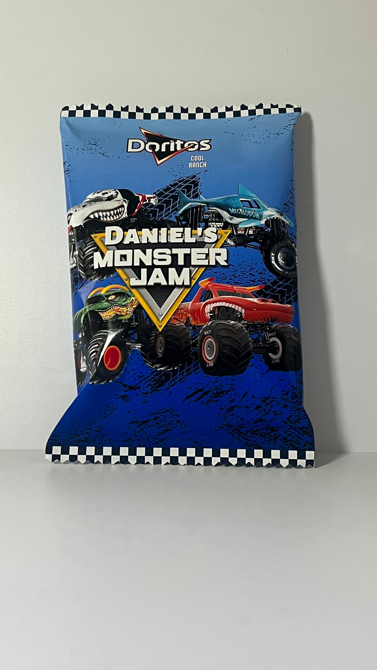 Custom Party Favors + Pringles Shakers/ Any Theme/party Favors/ Custom ...