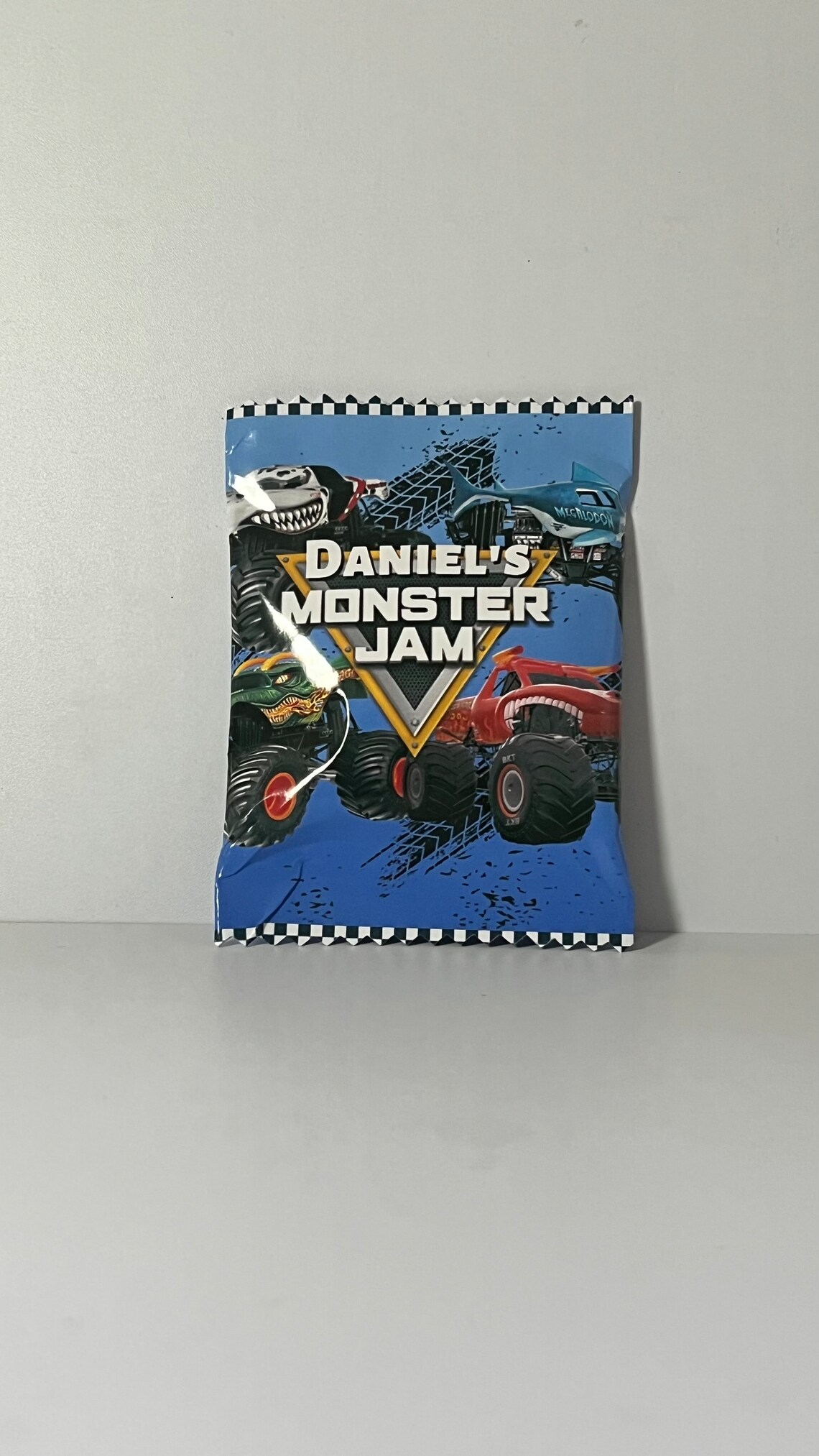 Custom Party Favors + Pringles Shakers/ Any Theme/party Favors/ Custom ...