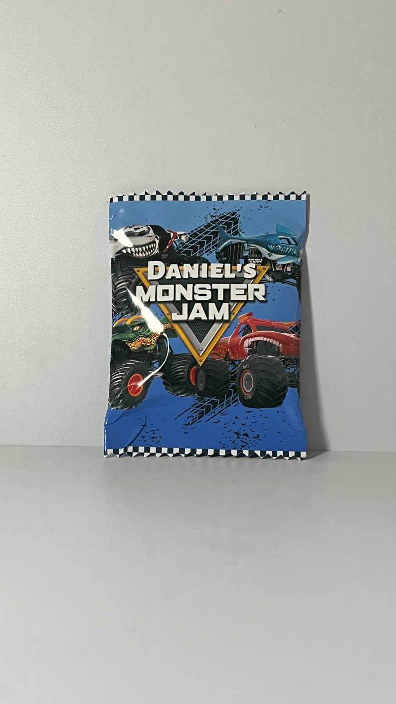 Custom Party Favors + Pringles Shakers/ Any Theme/party Favors/ Custom ...